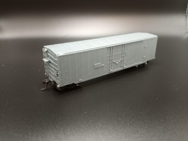 DSDX 40′ insulated boxcar. Rebuilt 8’2″ Superior door w/o roofwalk ...